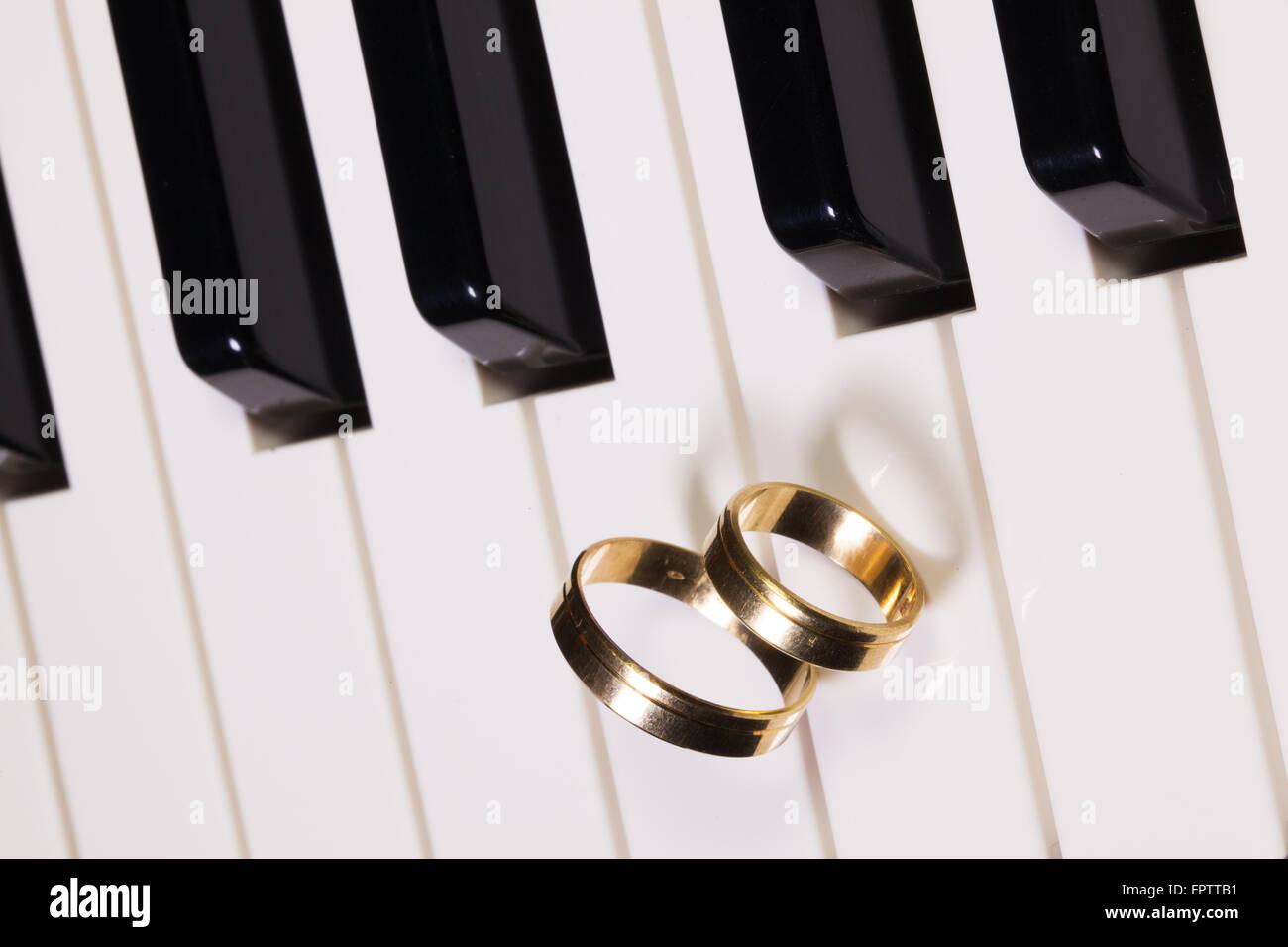 Acoustic rings hi-res stock photography and images - Alamy