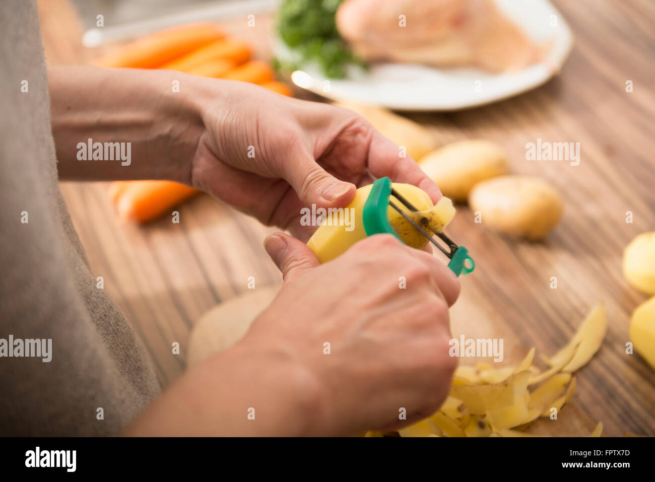 Potato peeler hi-res stock photography and images - Alamy