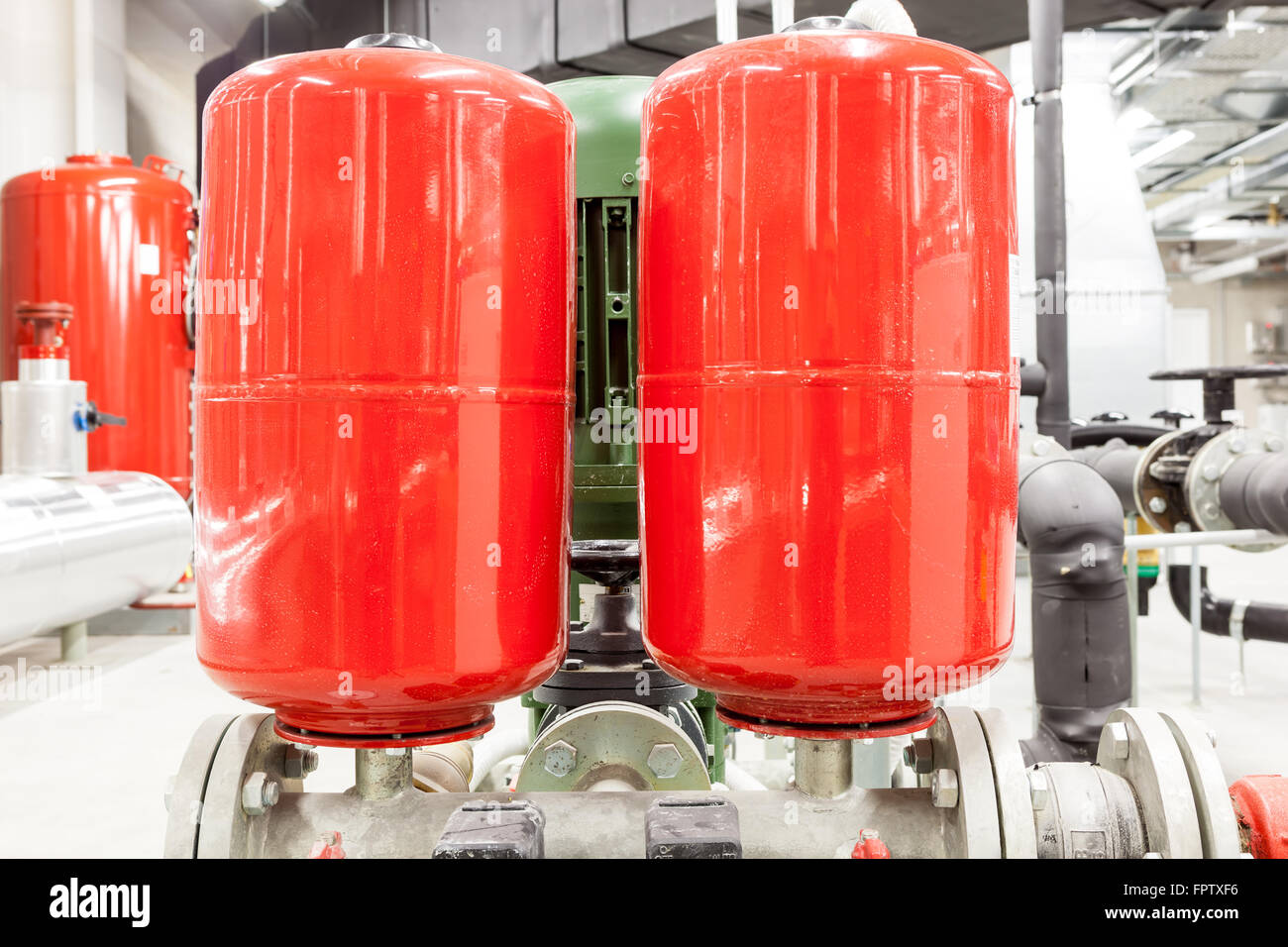 Expansion tank hi-res stock photography and images - Alamy