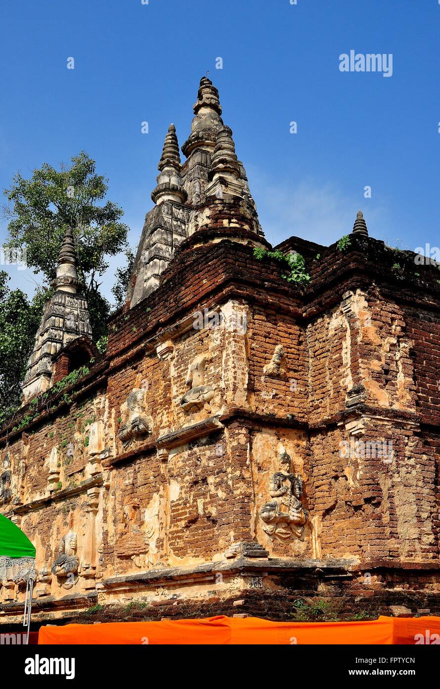 Chiang Mai, Thailand: Ruins of seven spired brick vaulted chedi ...
