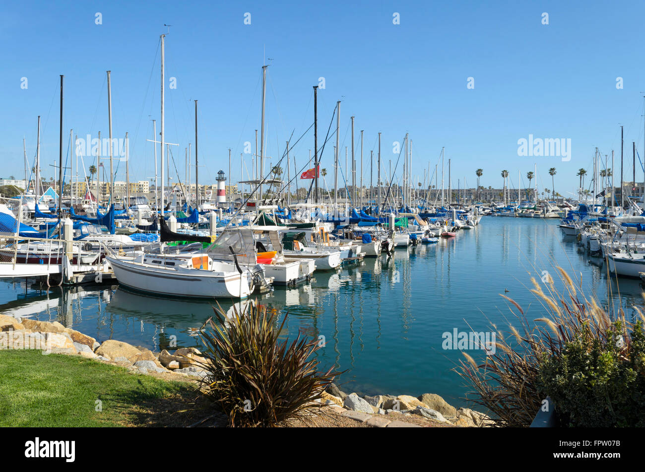 Oceanside harbot hi-res stock photography and images - Alamy