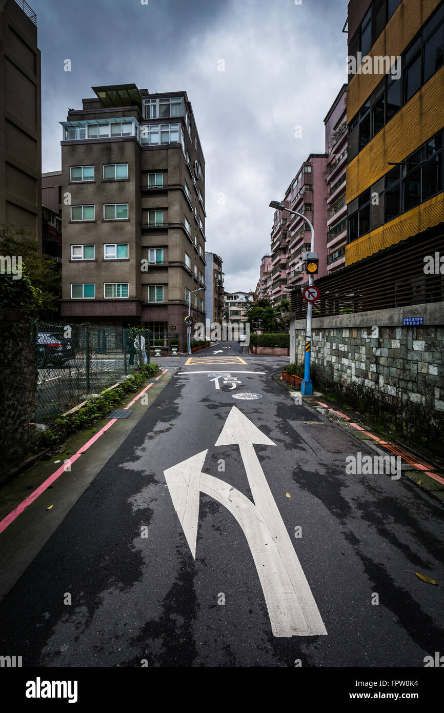 Daan district taipei city taiwan hi-res stock photography and images ...