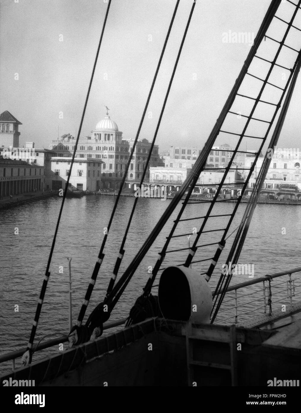 1920s boat hi-res stock photography and images - Alamy