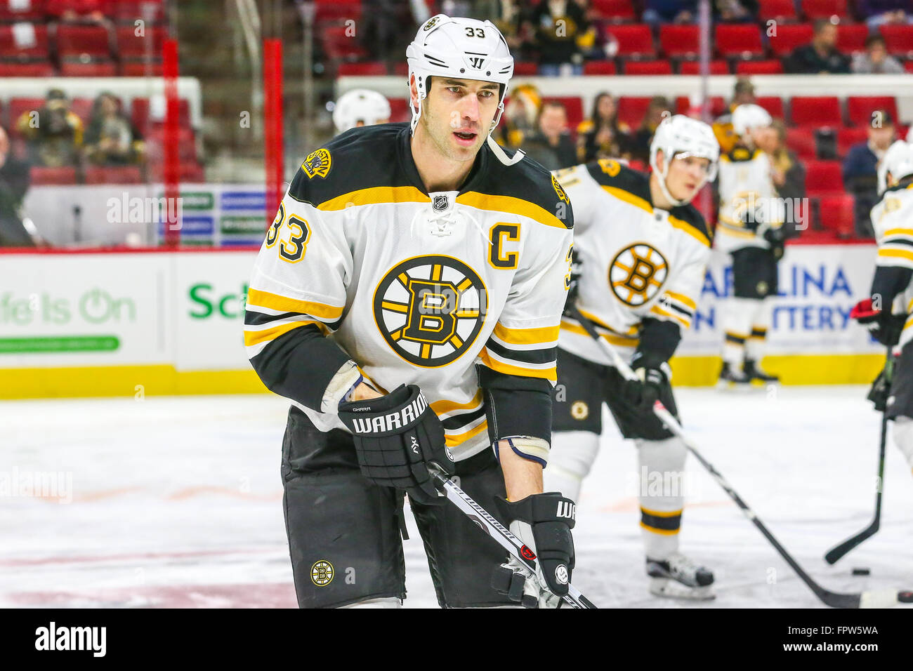 Zdeno chara hockey hi-res stock photography and images - Alamy