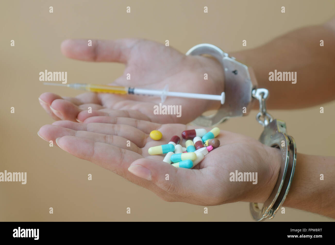 Drugs in hands addict hi-res stock photography and images - Alamy
