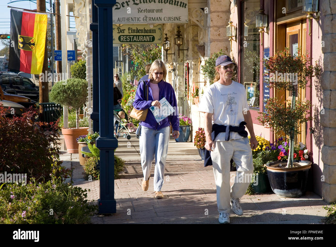 Main street usa storefronts pedestrians hi-res stock photography and ...