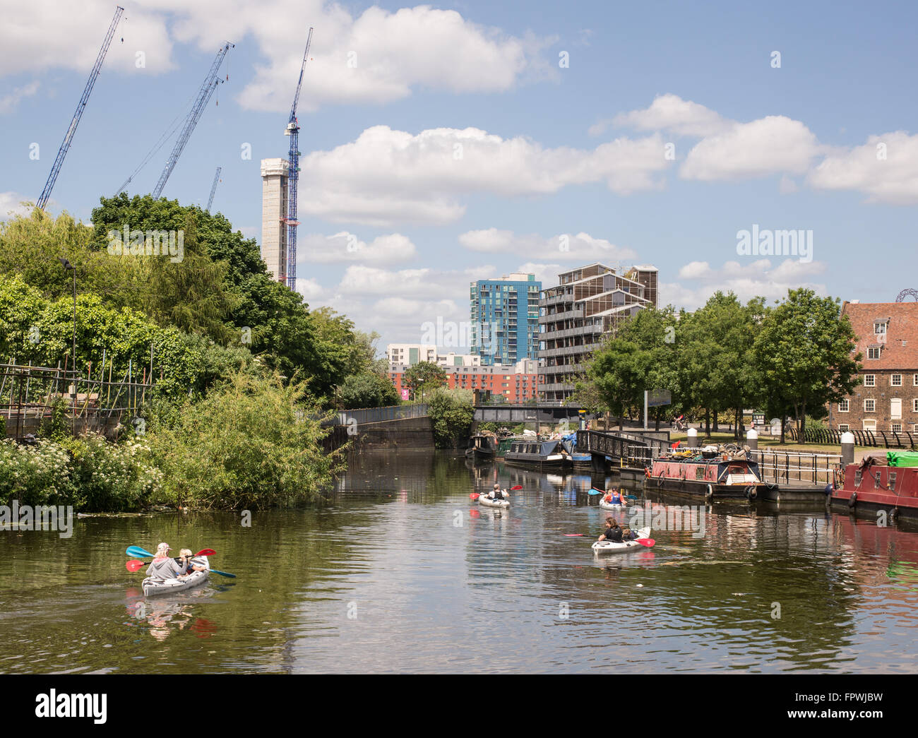 River lea hi-res stock photography and images - Alamy