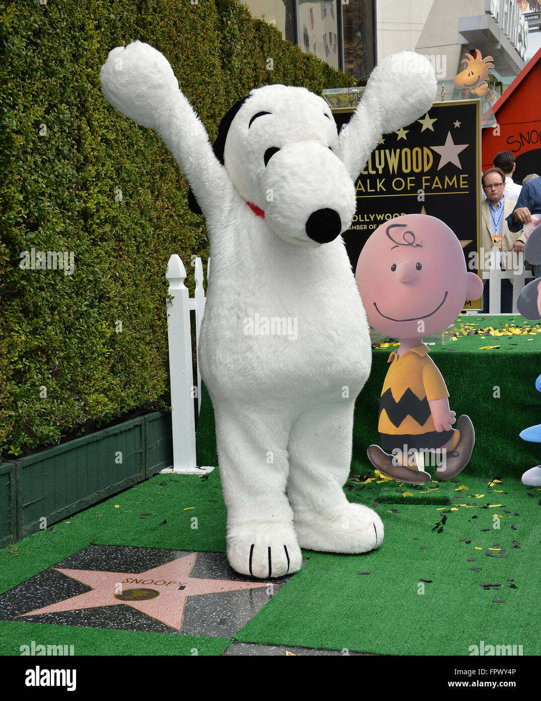 Snoopy snoopy hollywood walk hi-res stock photography and images - Alamy