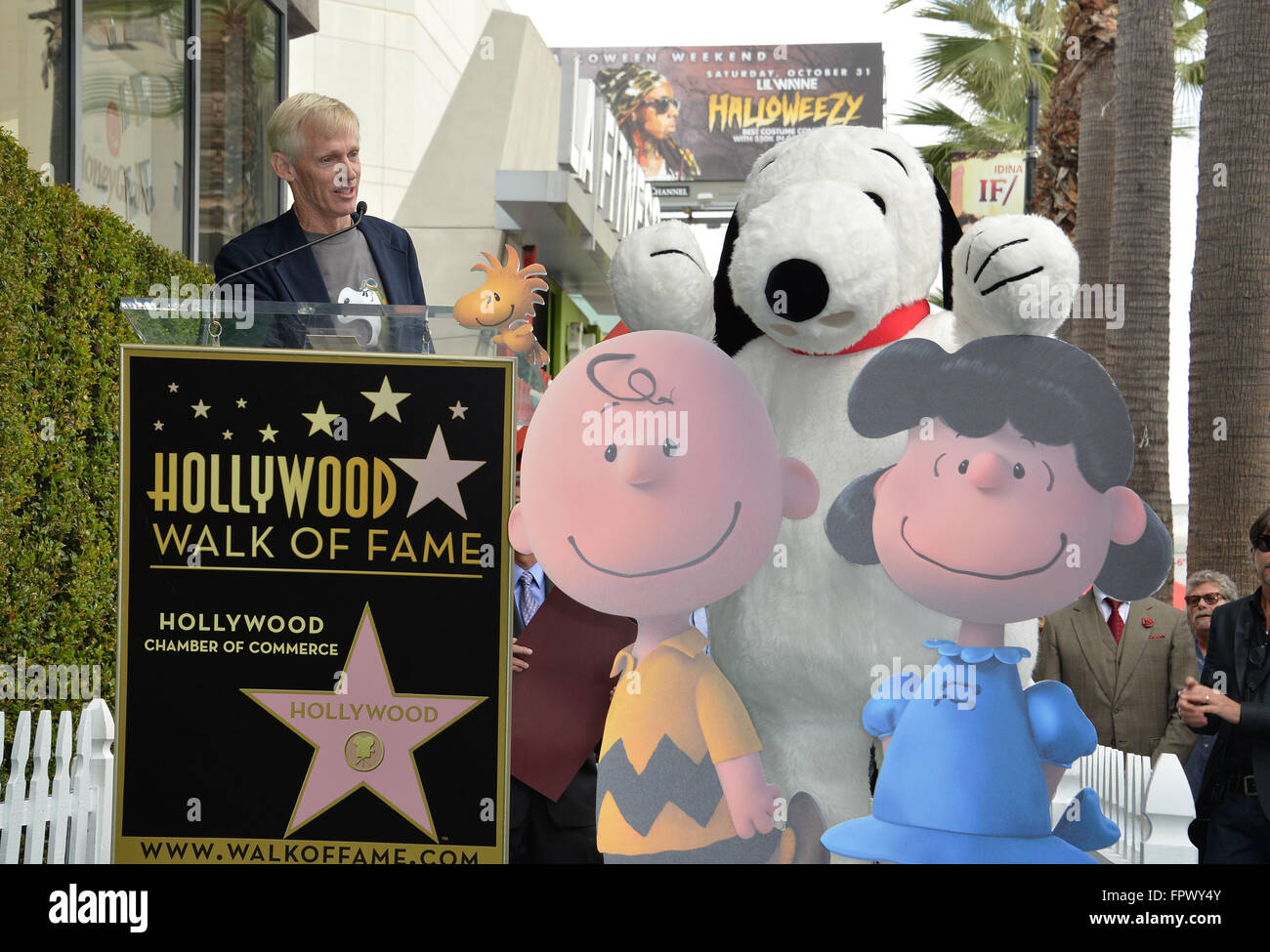 Charles schultz snoopy hi-res stock photography and images - Alamy