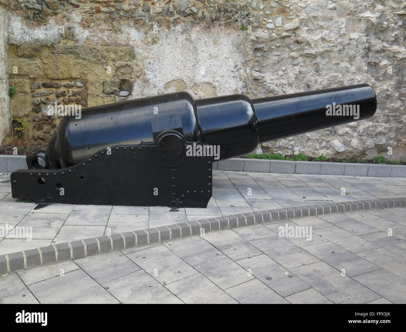 Cannon up close hi-res stock photography and images - Alamy