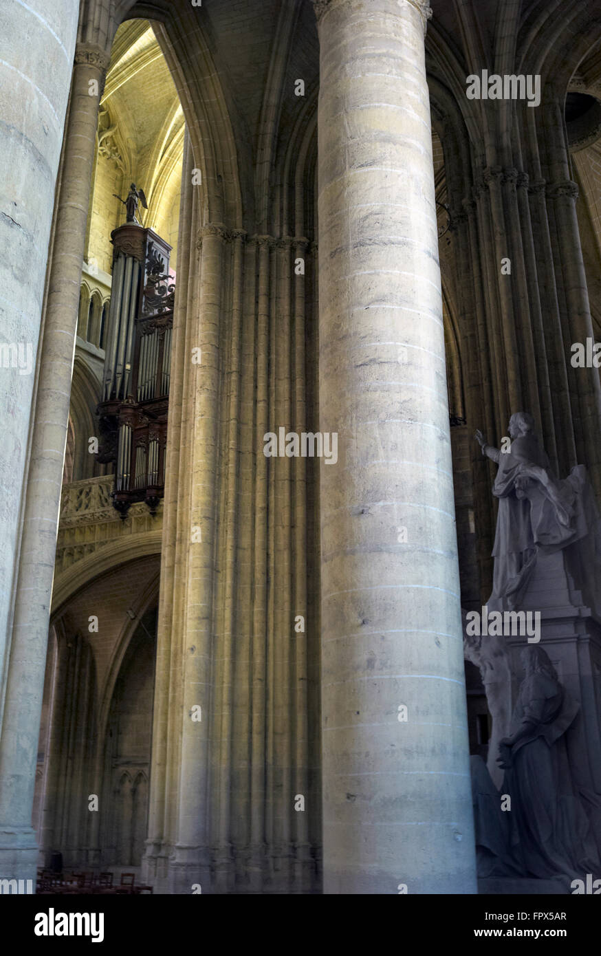 Cathedrale saint étienne de meaux hi-res stock photography and images ...