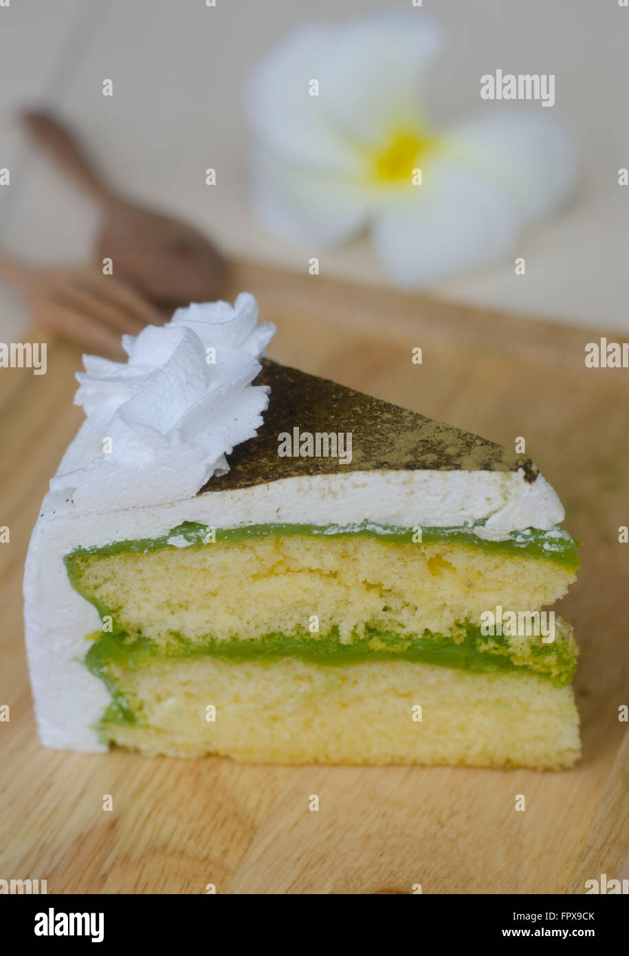 Drink tea cake hi-res stock photography and images - Alamy