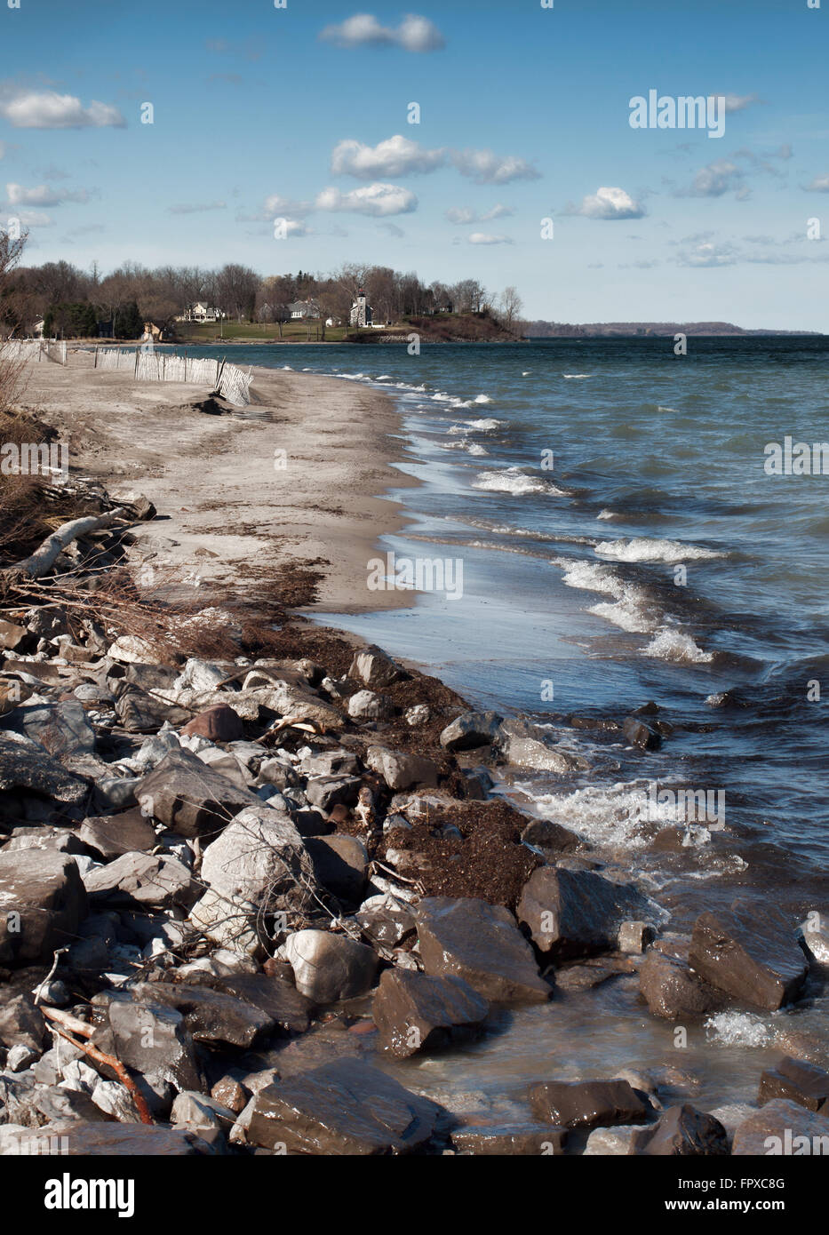 Shoreline property hi-res stock photography and images - Alamy