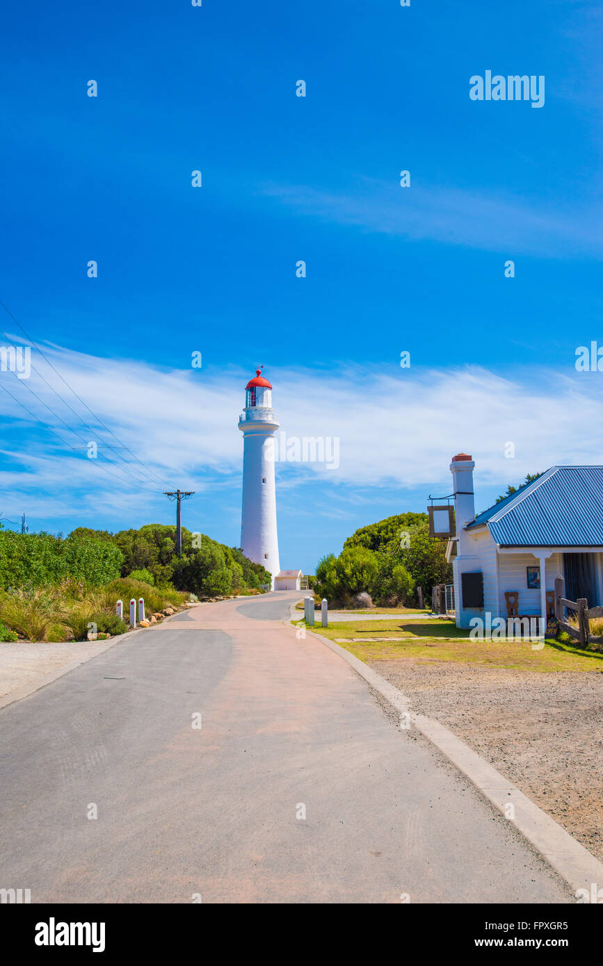 Red lighthouse hi-res stock photography and images - Alamy