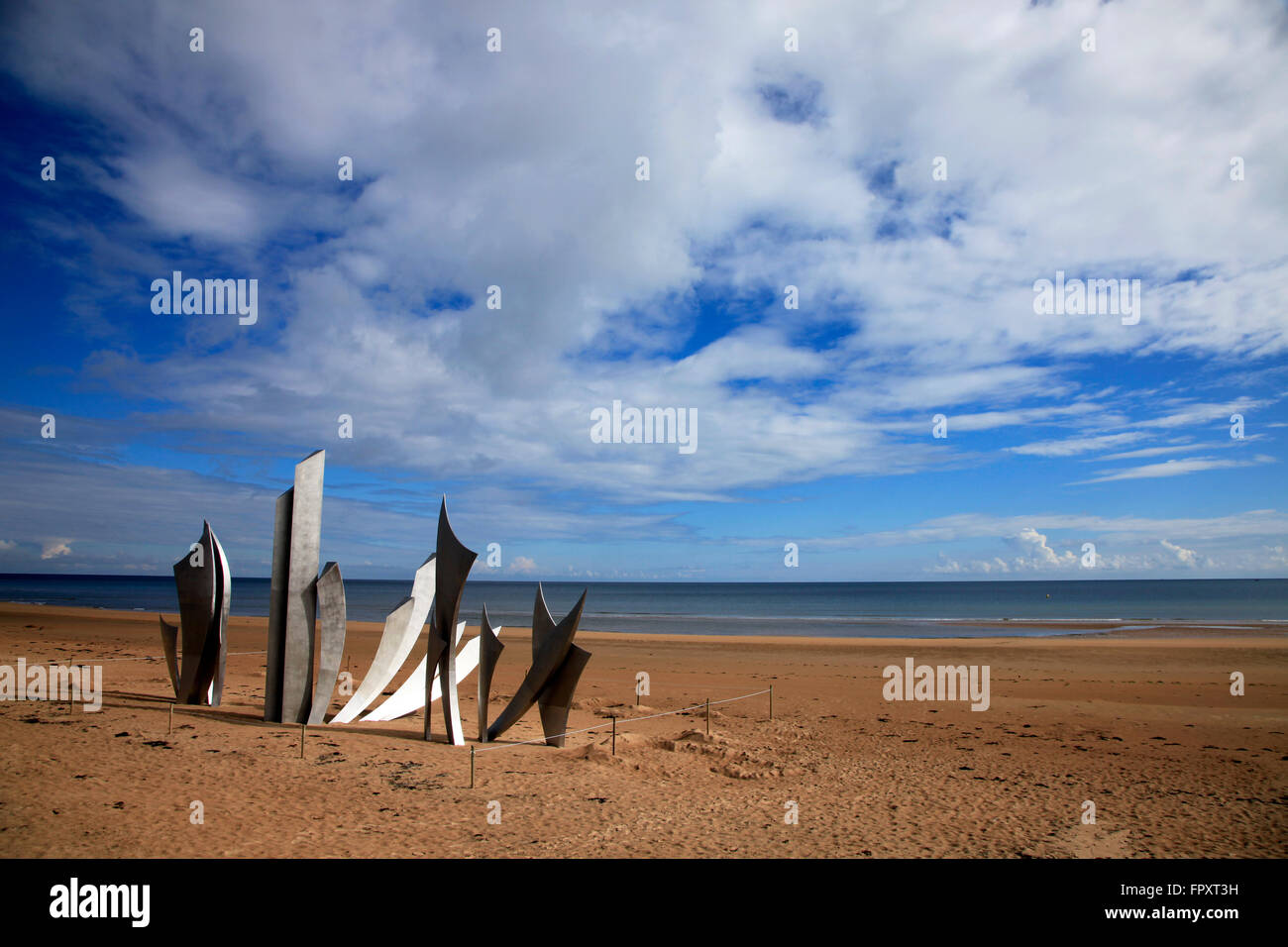 Ww2 beach landing hi-res stock photography and images - Alamy