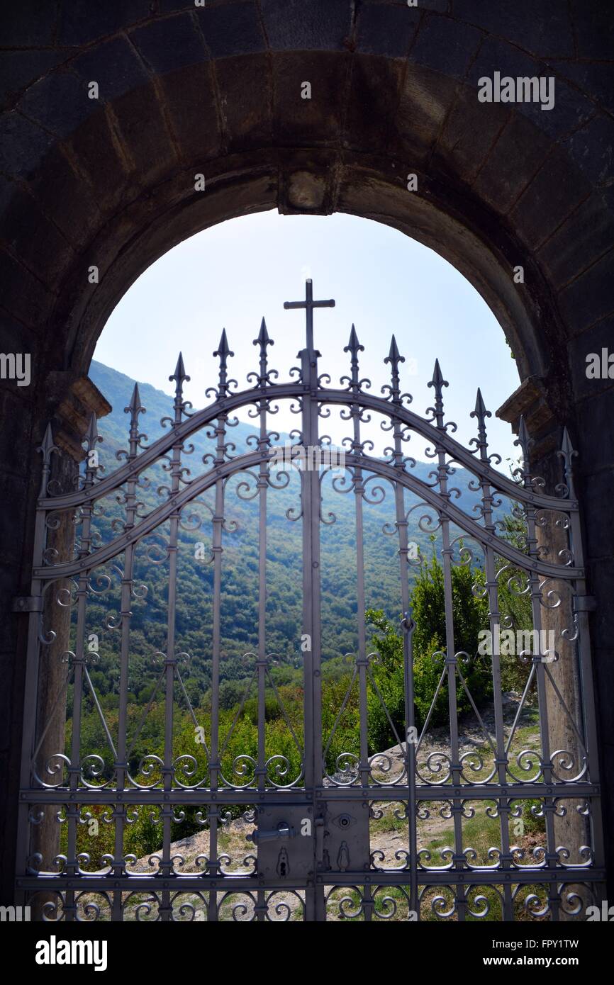 Fancy gate hi-res stock photography and images - Alamy