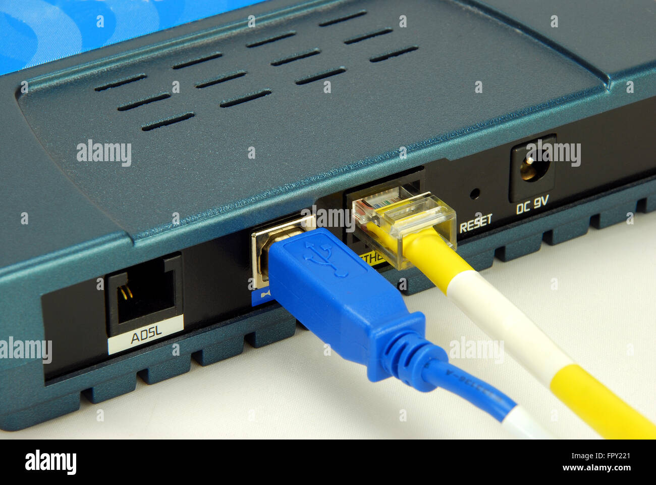 Router blue hi-res stock photography and images - Alamy