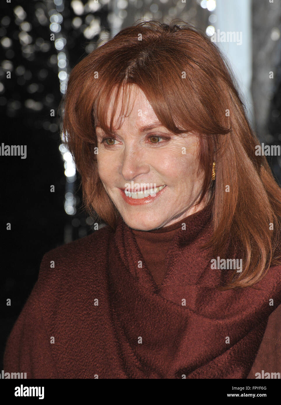Heart to heart stefanie powers hi-res stock photography and images - Alamy