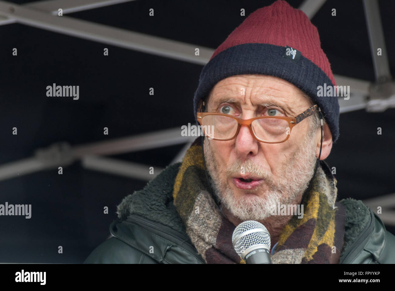 Michael rosen poet hi-res stock photography and images - Alamy