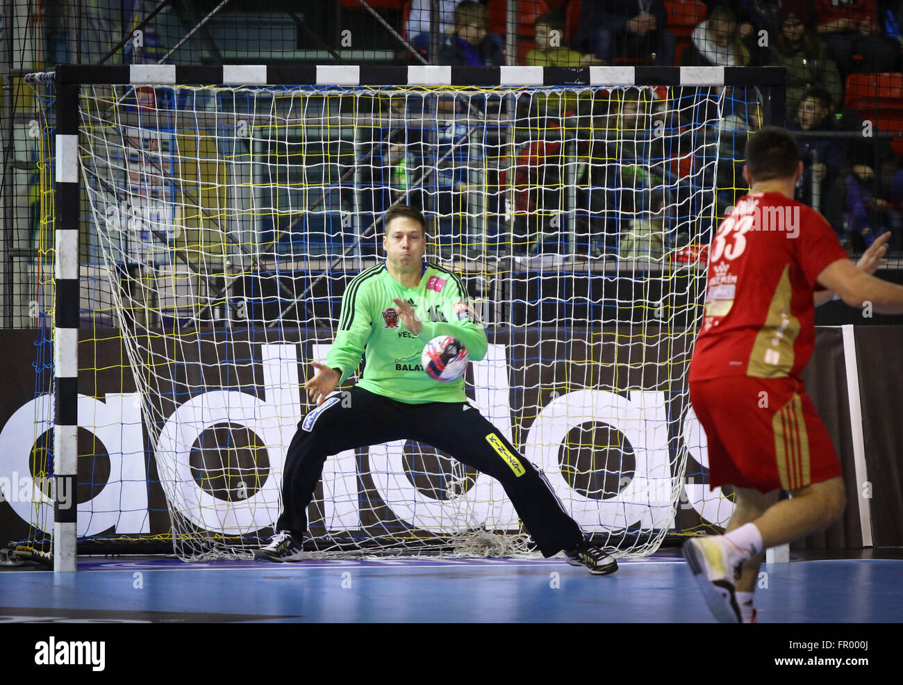 Handball goalkeeper hi-res stock photography and images - Alamy