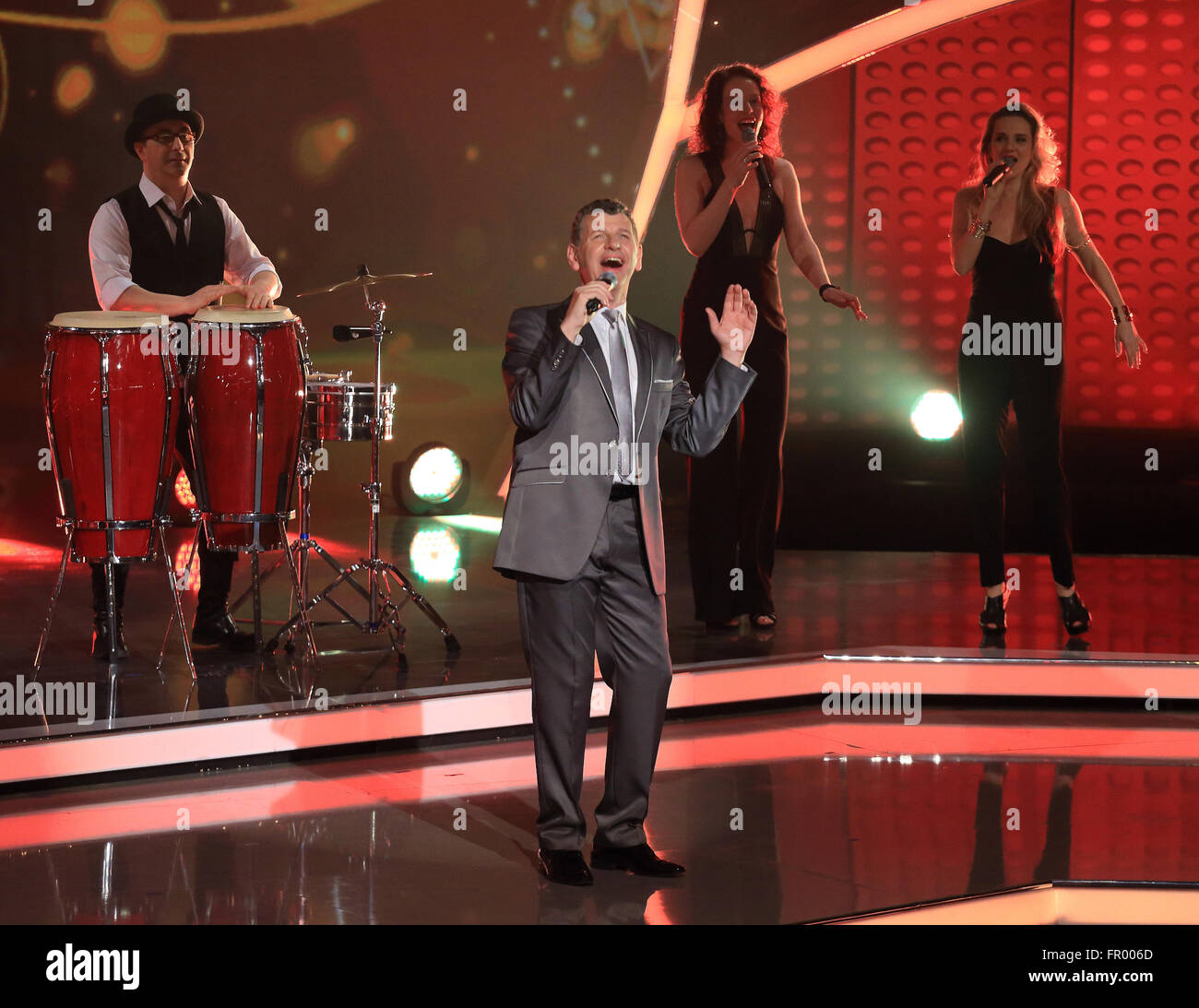 Argentinian italian singer semino rossi hi-res stock photography and ...