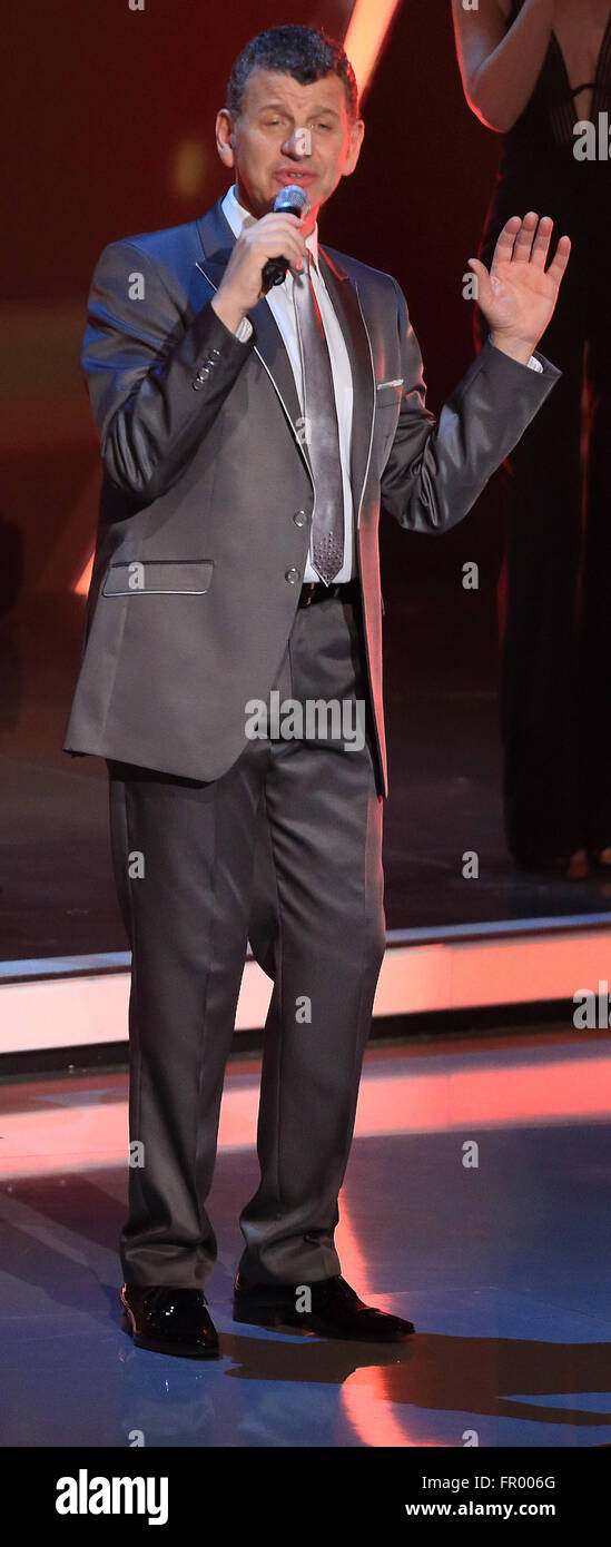 Argentinian Italian singer Semino Rossi performs during the German ...