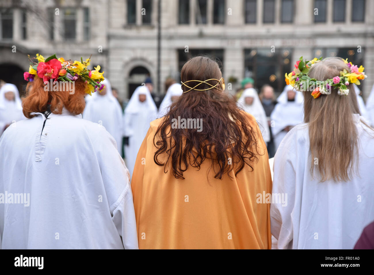 Druid order spring equinox ceremony hi-res stock photography and images ...