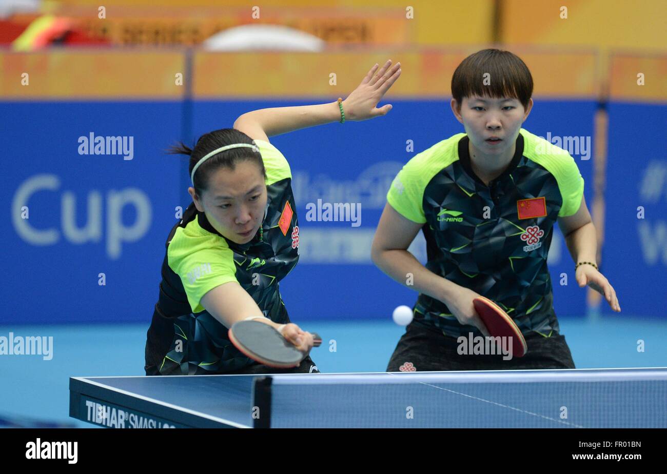 Kuwait City, Kuwait. 20th Mar, 2016. Li Xiaoxia (L) and Zhu Yuling of ...