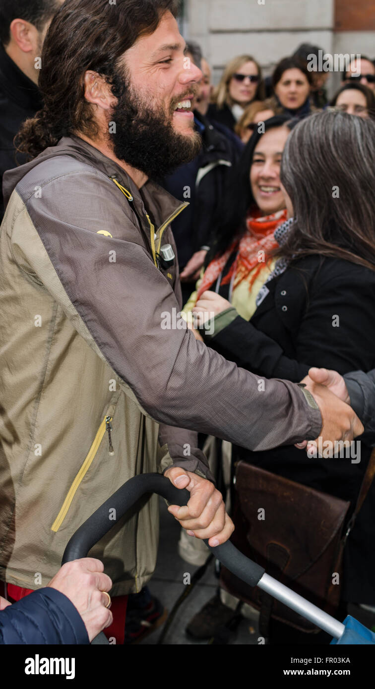 Spanish handshake hi-res stock photography and images - Alamy