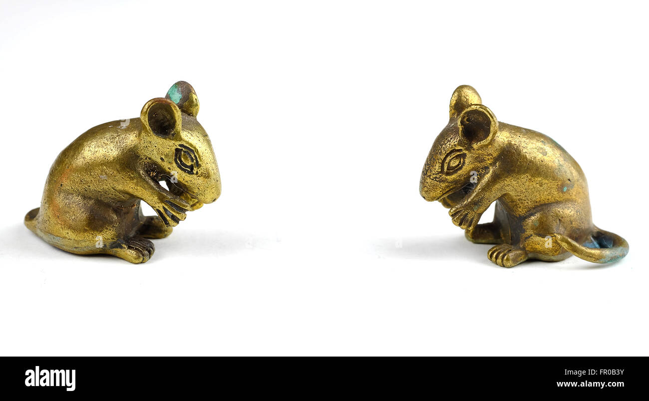 The golden statue of a rat Stock Photo - Alamy