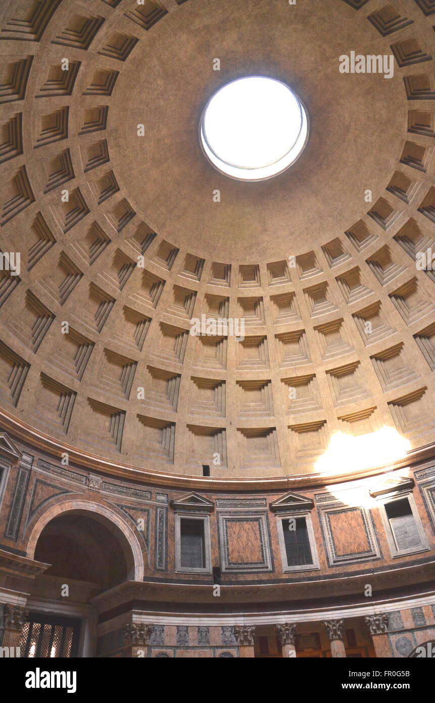 Beam in the dome of the pantheon hi-res stock photography and images ...