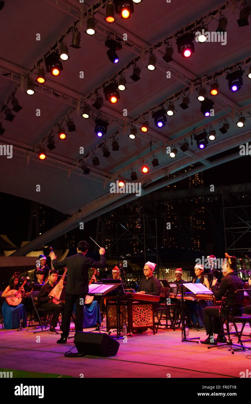 Chinese orchestra instruments hi-res stock photography and images - Alamy