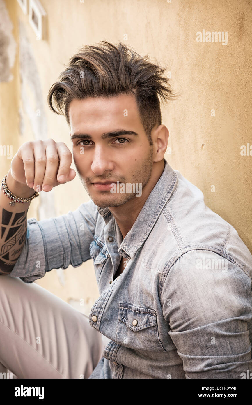 Lean on your arm hi-res stock photography and images - Alamy