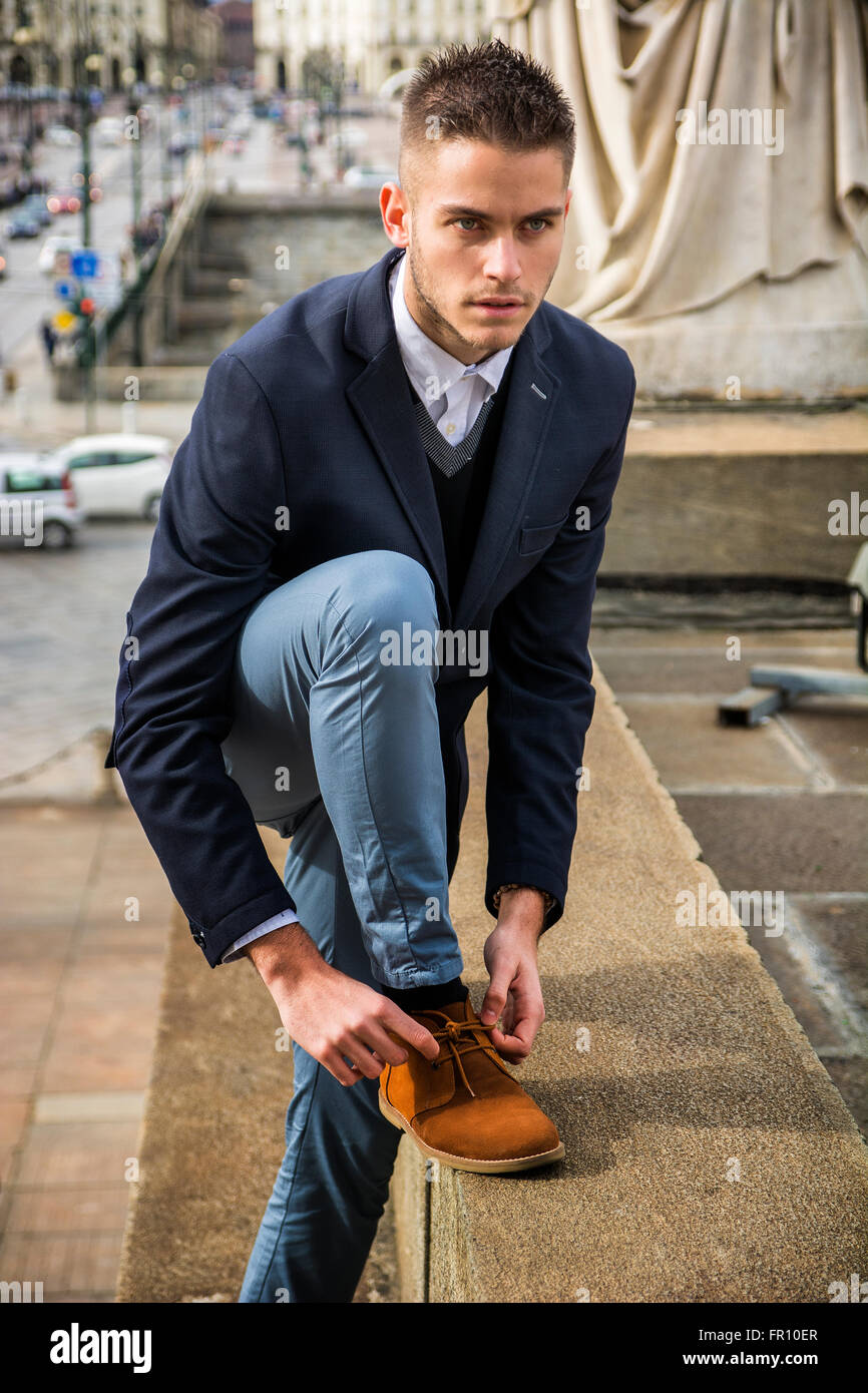 Re wearing jacket hi-res stock photography and images - Alamy