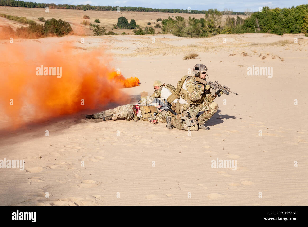 Military evacuation operations hi-res stock photography and images - Alamy
