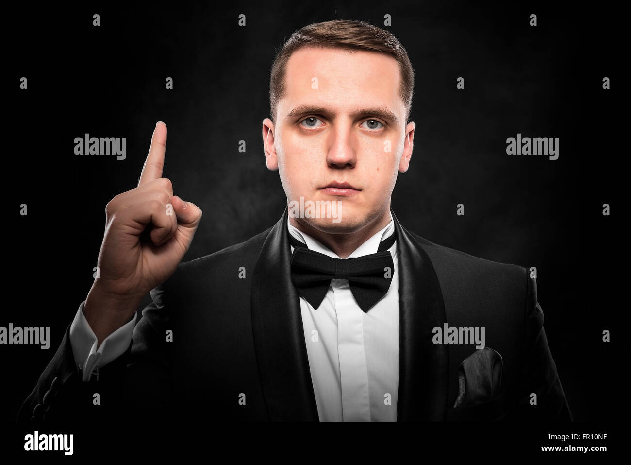 Black thumb and forefinger hi-res stock photography and images - Alamy