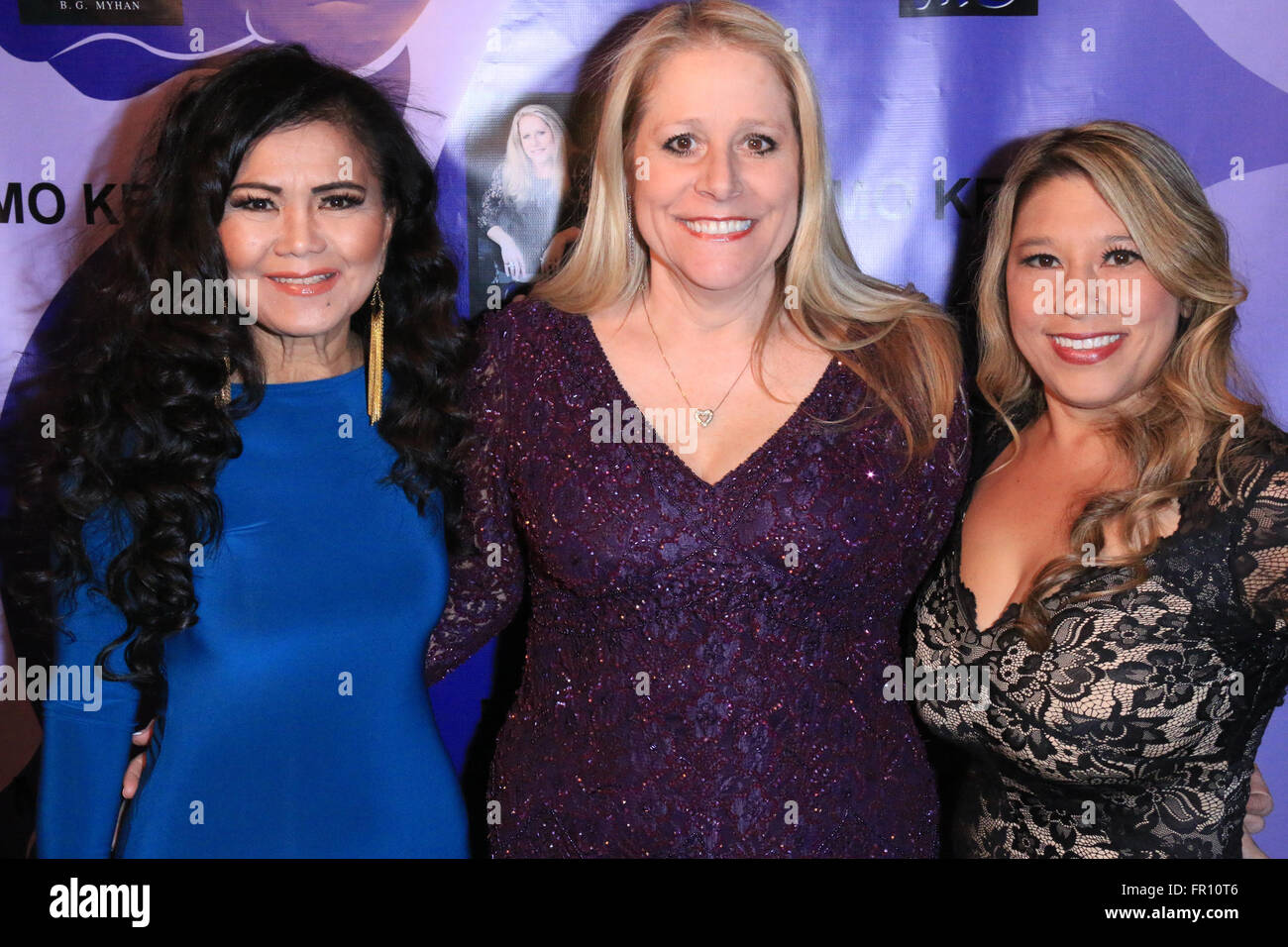 Celebrity hypnotist and actress Mo Kelly's birthday bash and red carpet ...