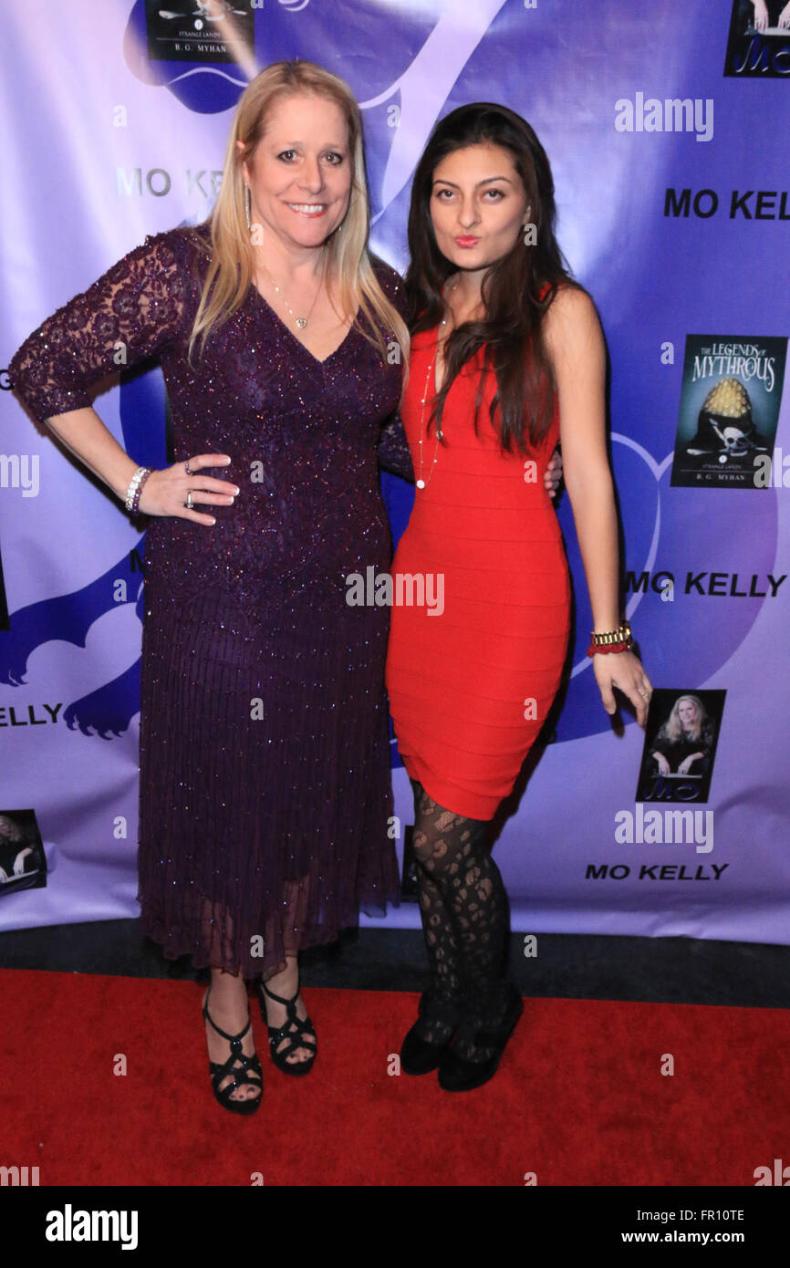 Celebrity hypnotist and actress Mo Kelly's birthday bash and red carpet ...