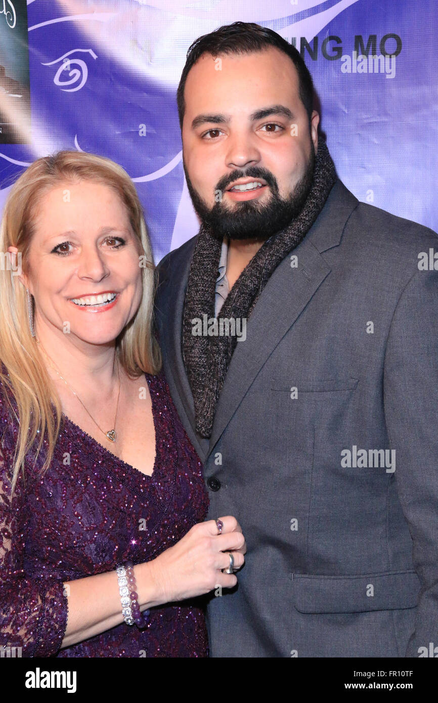 Celebrity hypnotist and actress Mo Kelly's birthday bash and red carpet ...