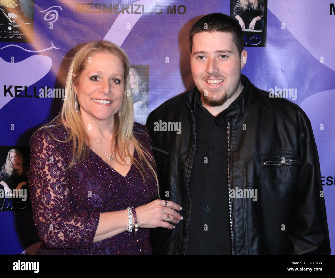 Celebrity hypnotist and actress Mo Kelly's birthday bash and red carpet ...