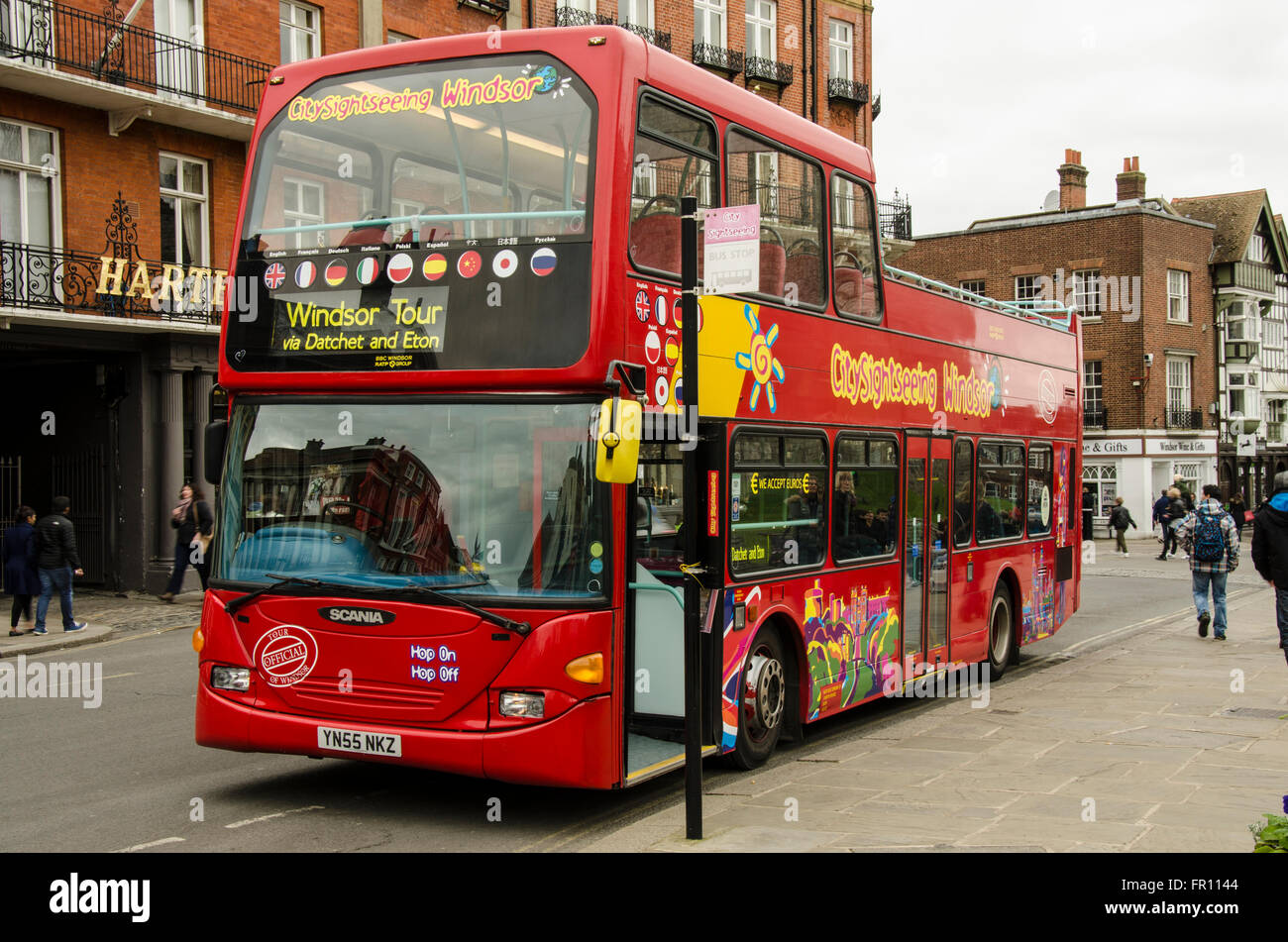 A Windsor tour bus waits to set off on another tour Stock Photo - Alamy