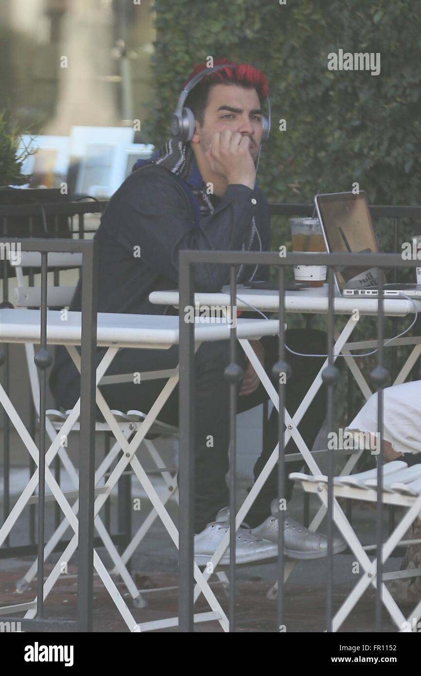 Joe Jonas stops for coffee with new red colored hair in West Hollywood ...