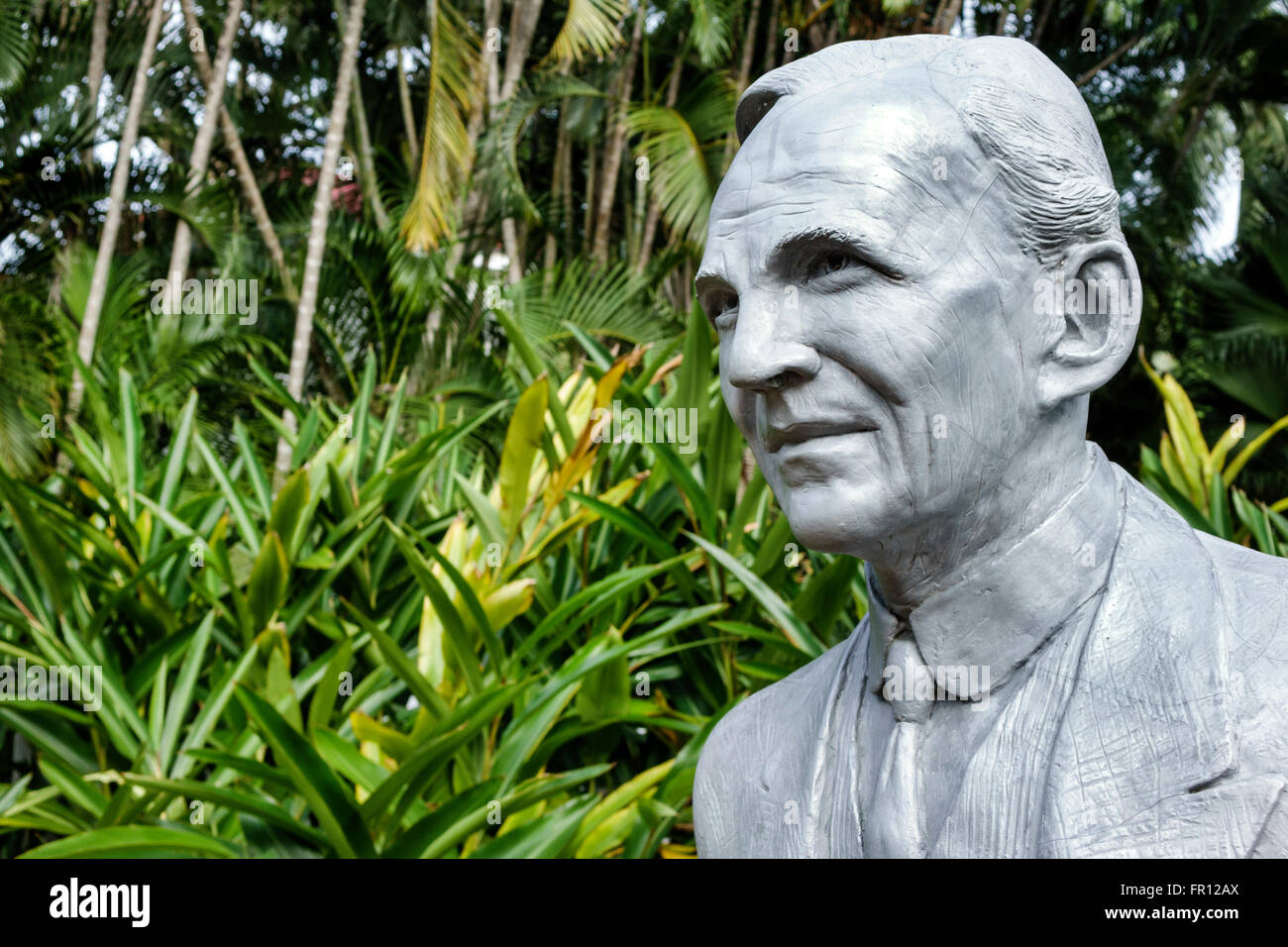 Thomas edison statue florida hi-res stock photography and images - Alamy