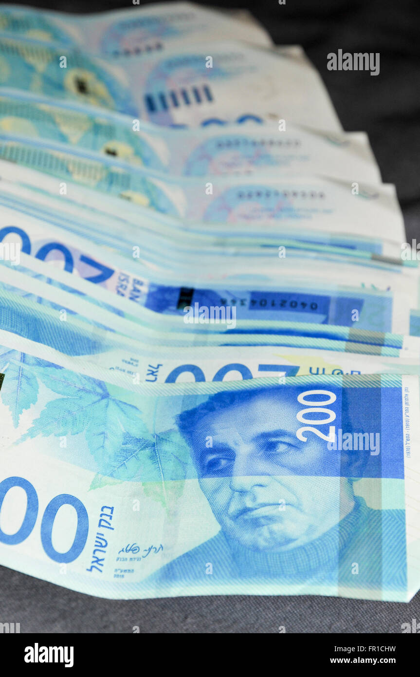 New shekel banknotes hi-res stock photography and images - Alamy