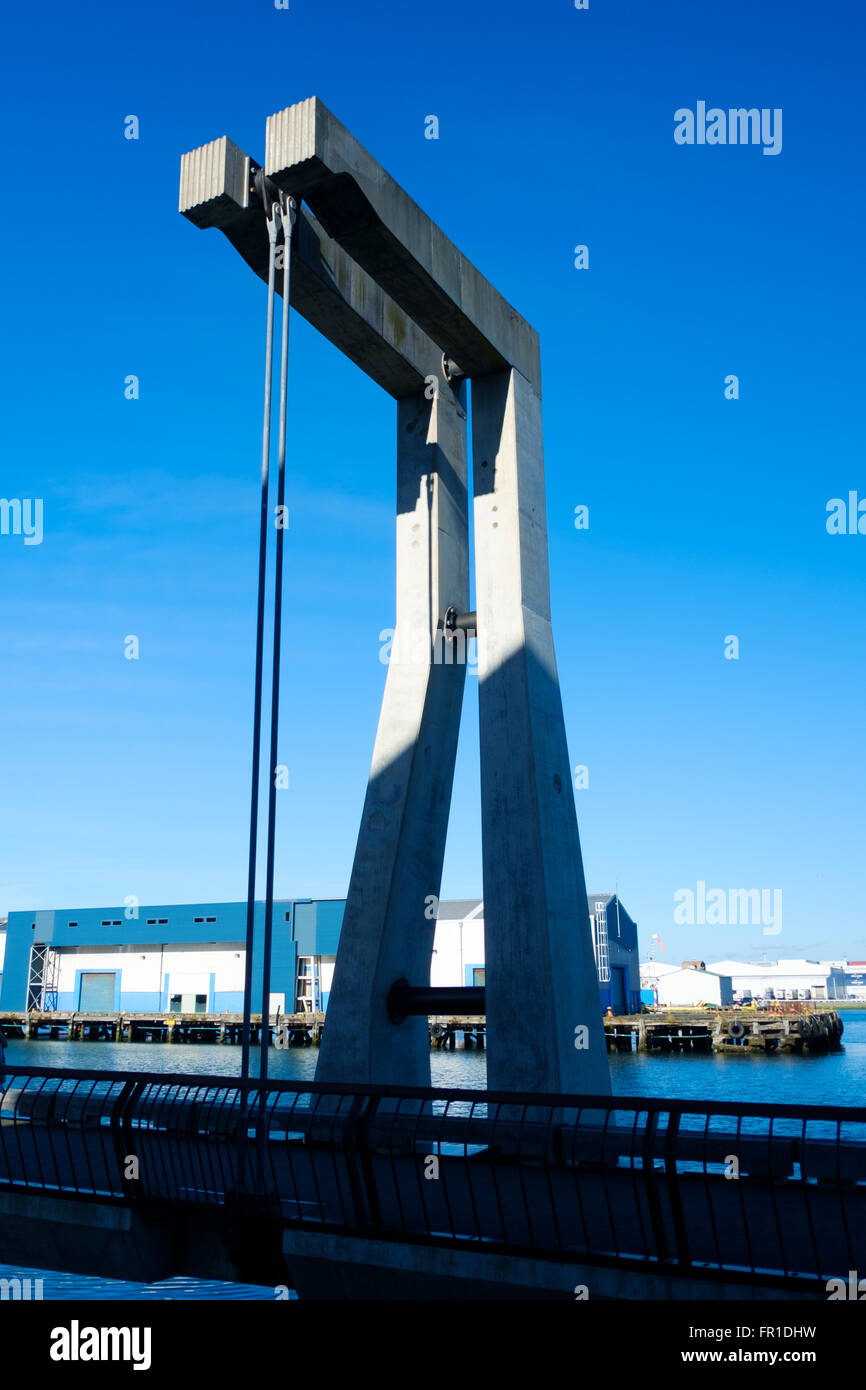 Harbour front cranes, Wellington, New Zealand Stock Photo - Alamy