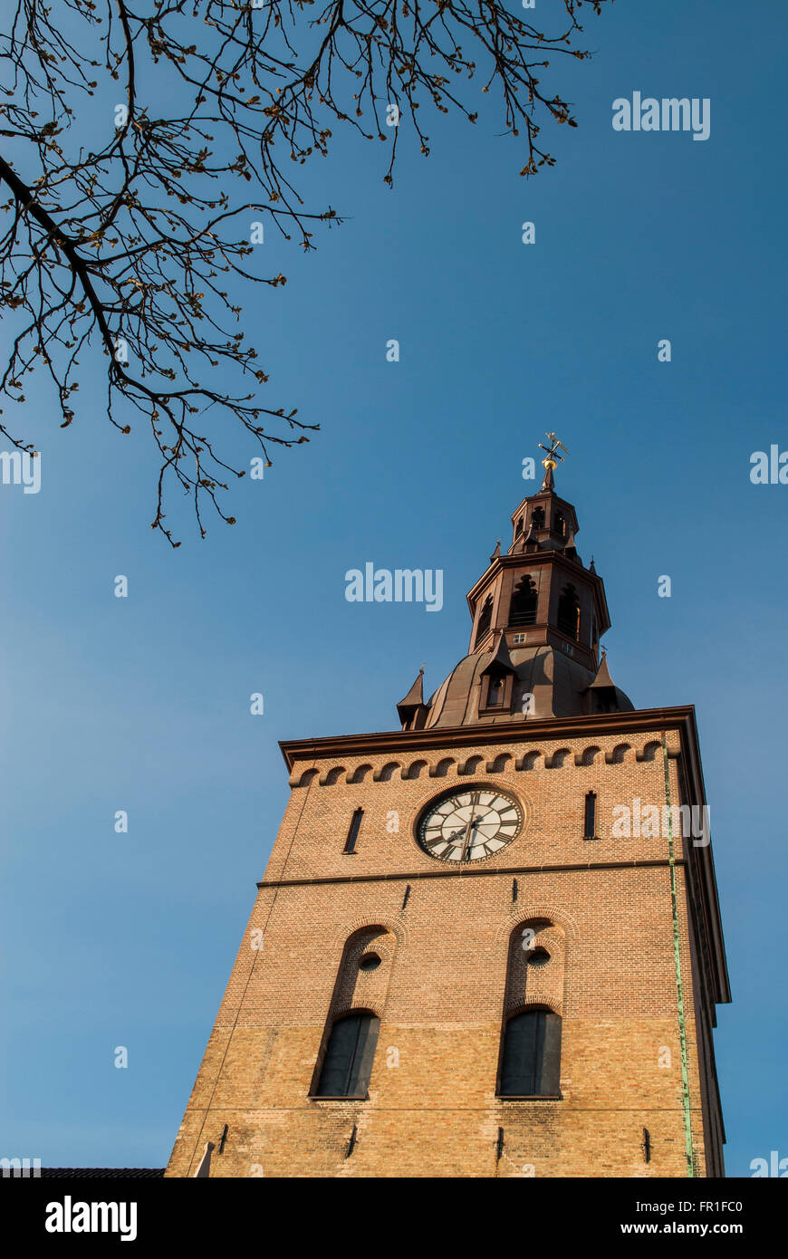 Oslo cathedral hi-res stock photography and images - Alamy