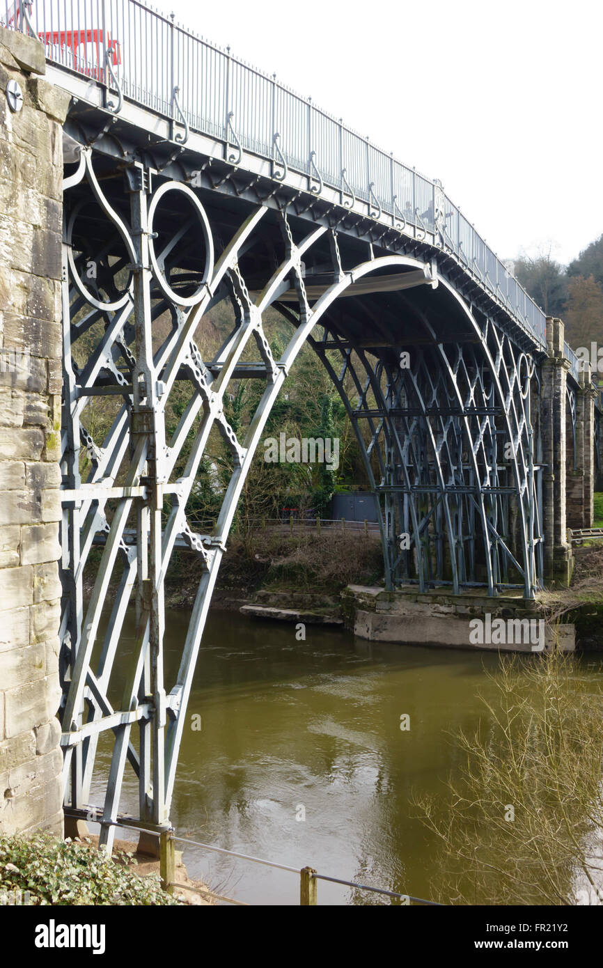 Ironbridge shropshire river hi-res stock photography and images - Alamy