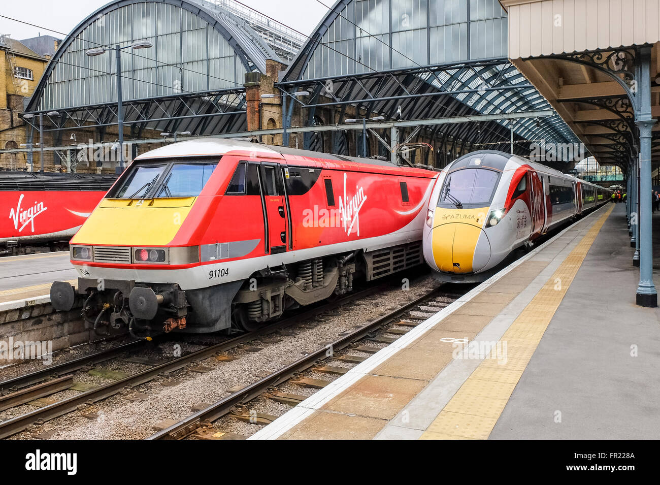 Branson virgin train hi-res stock photography and images - Alamy