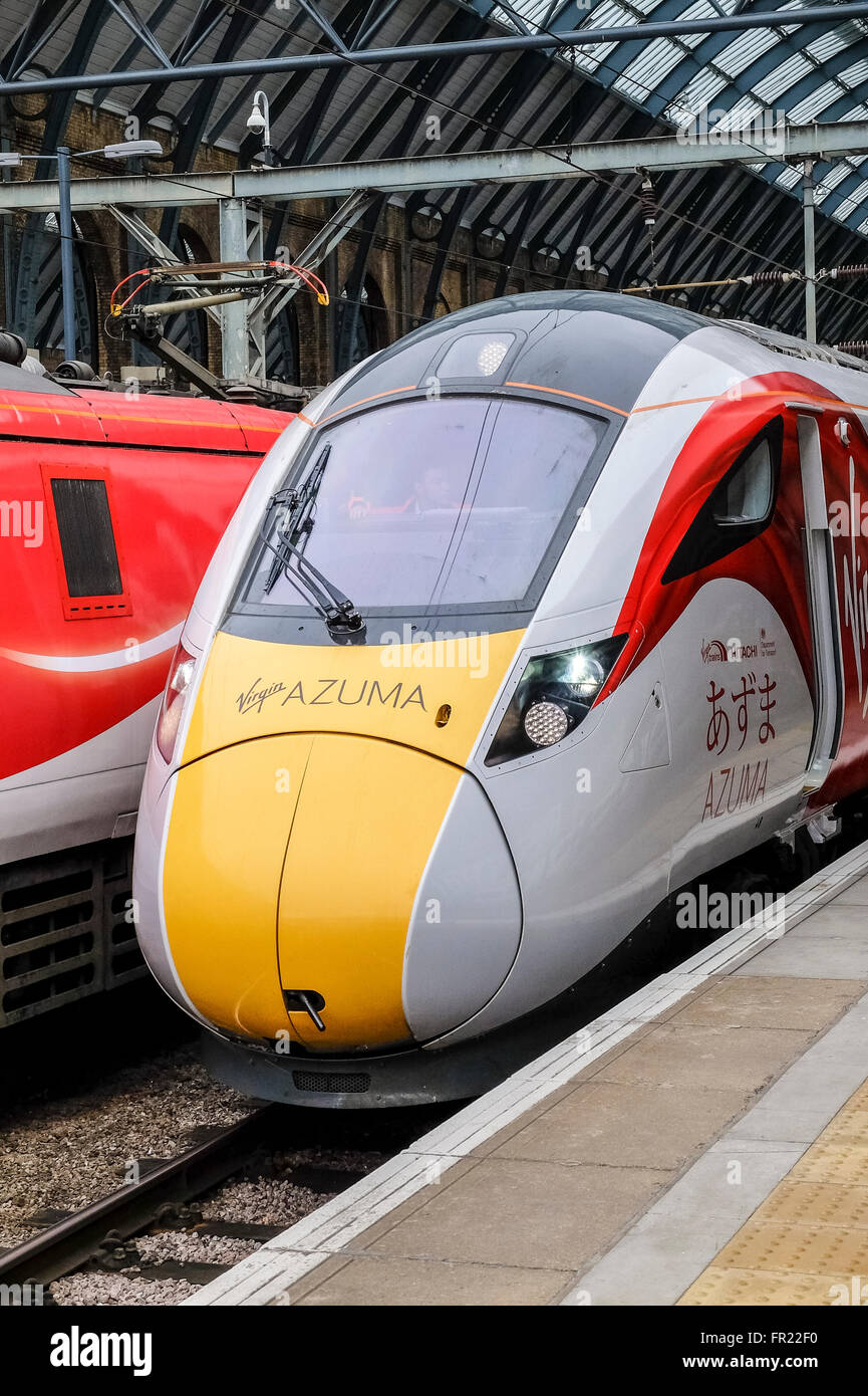Virgin Azuma Train Stock Photos & Virgin Azuma Train Stock Images - Alamy