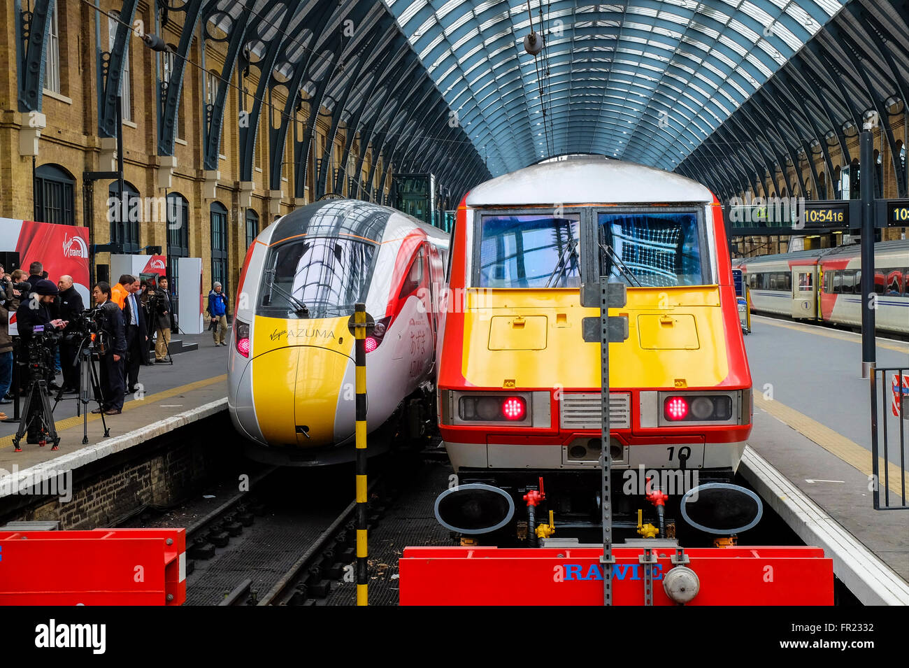 New IEP Virgin Train 800101 in Virgin colours at London Kings Cross ...